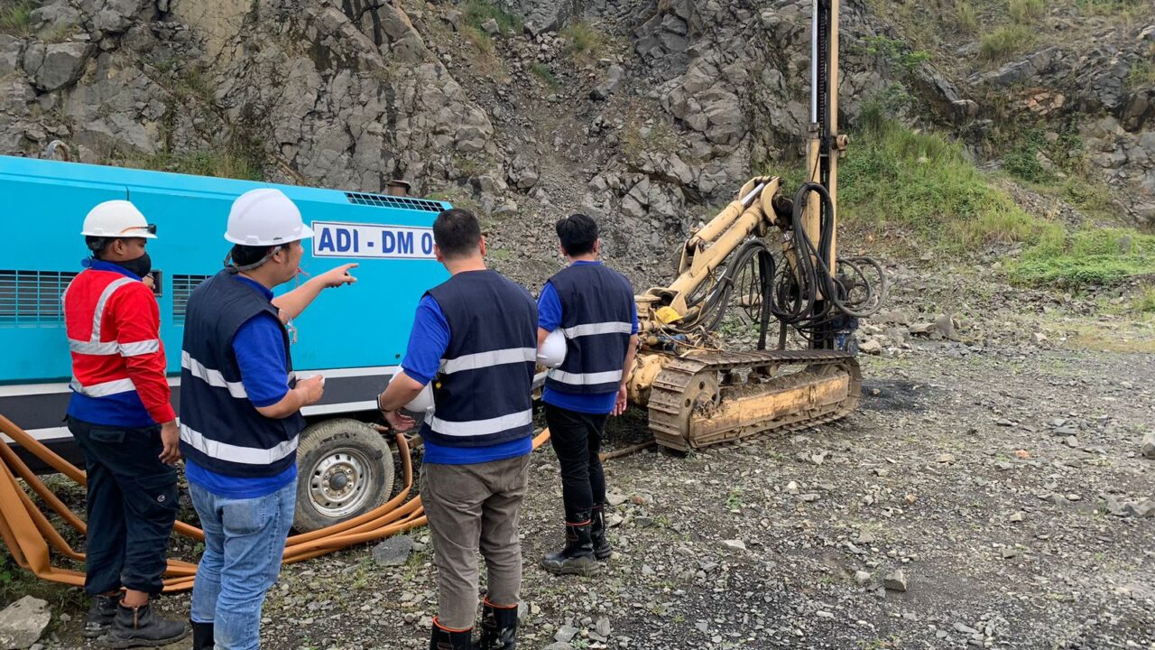 XCMG Foundation Indonesia R&D DTH & Top Hammer Drilling Rig